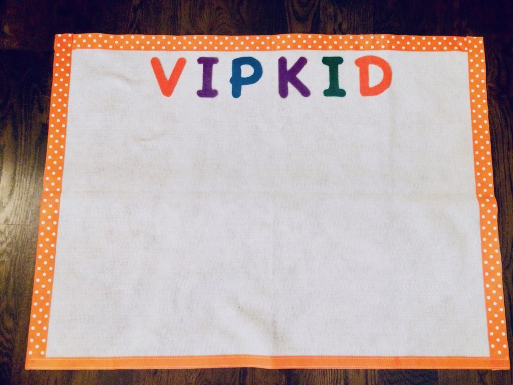 4 Easy, Portable Background Ideas For Teaching Online | See Nic Wander