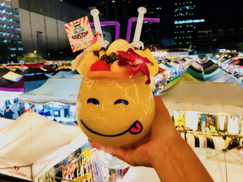 Why I love the Rot Fai Market Ratchada in Bangkok | See Nic Wander