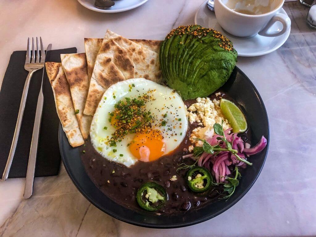 Best Brunch in Lisbon: 16 Delicious Cafes and Restaurants | See Nic Wander